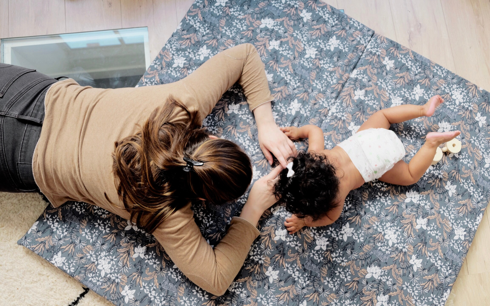 Comment aider bébé à muscler son cou?